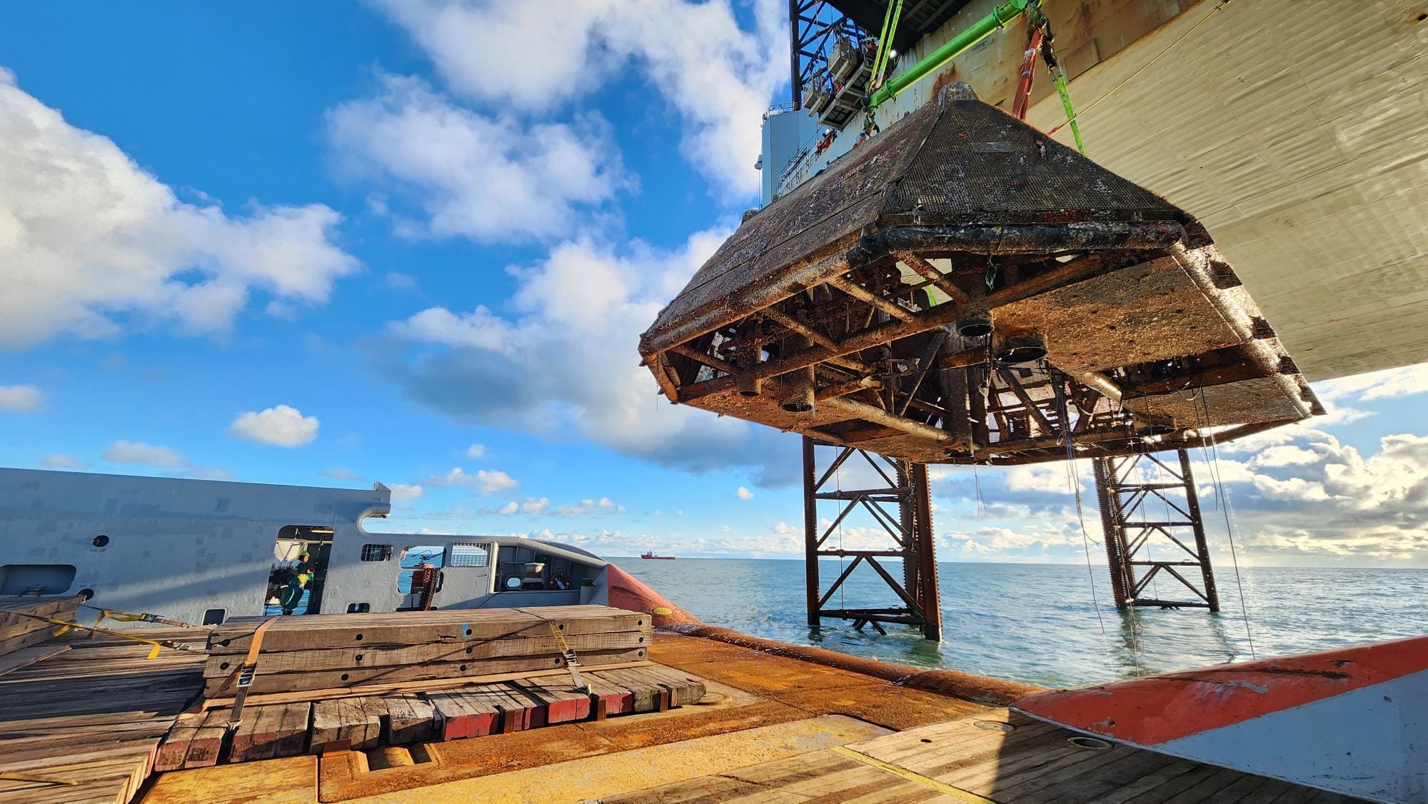 Perenco completes subsea decommissioning campaign at Gawain field in UK ...
