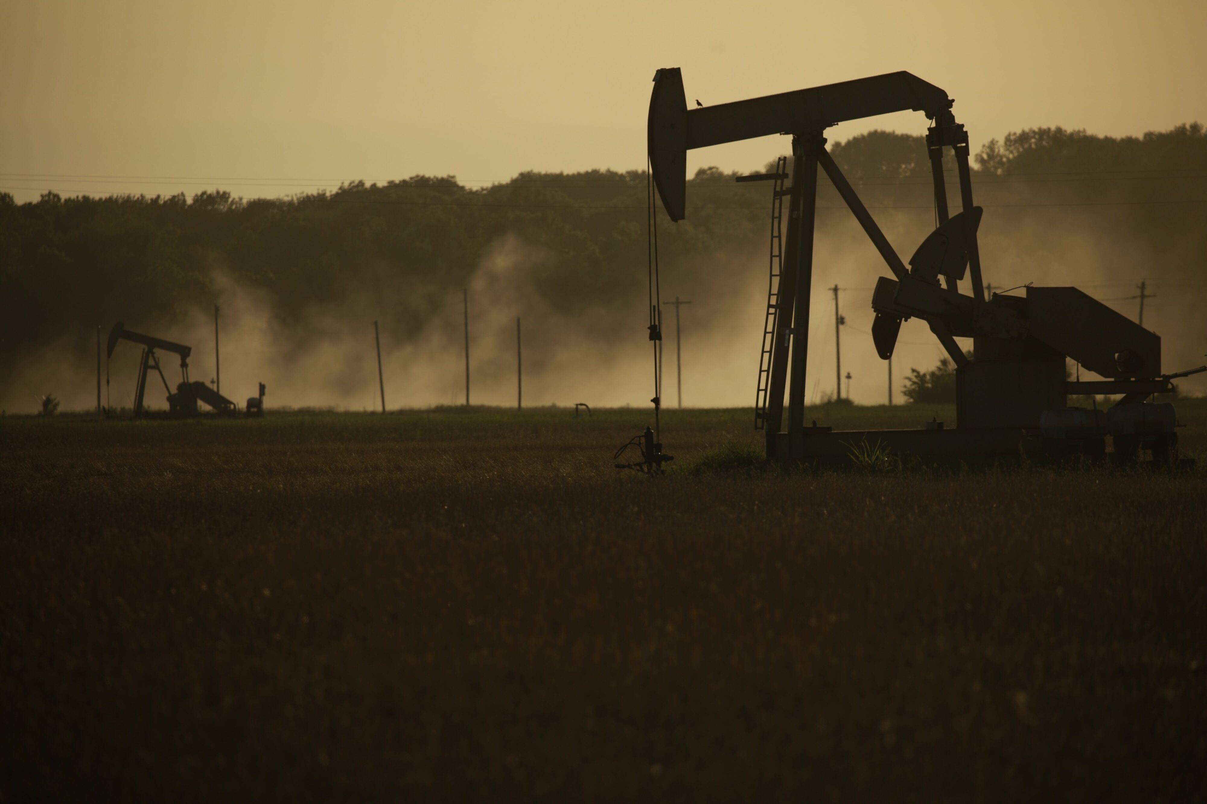 U.S. oil production to increase faster than expected as OPEC restricts ...