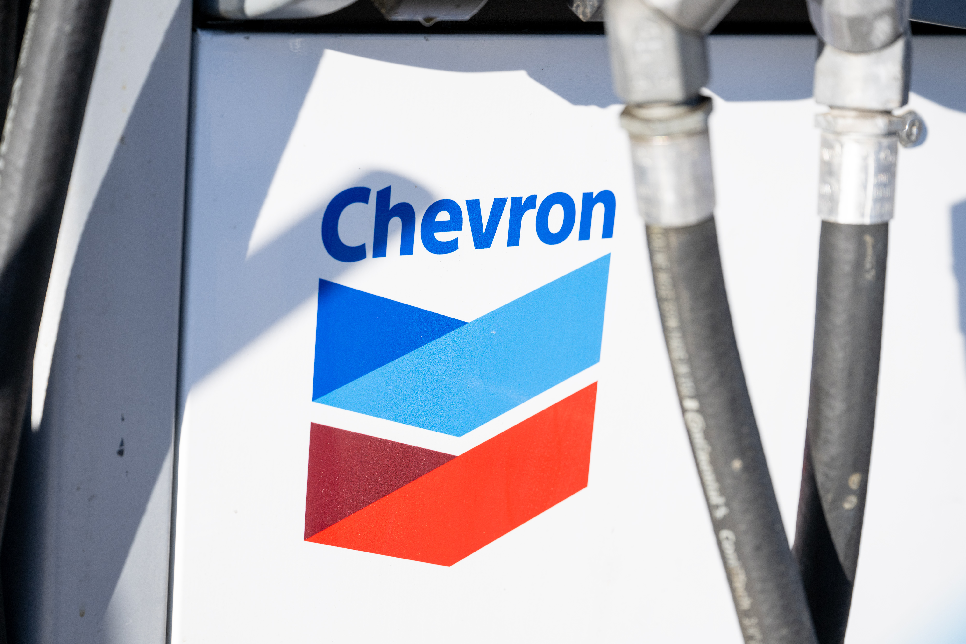 Chevron exceeds Q2 expectations on strong oil production amidst ...