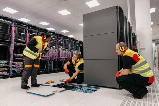 DHL boosts North America data center logistics capacity amid AI demand ...