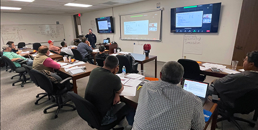 An advanced model for well control training