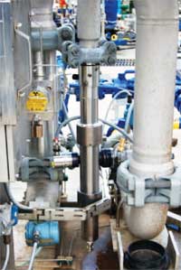 Multiphase flowmeter and sampling system yield real-time wellsite results